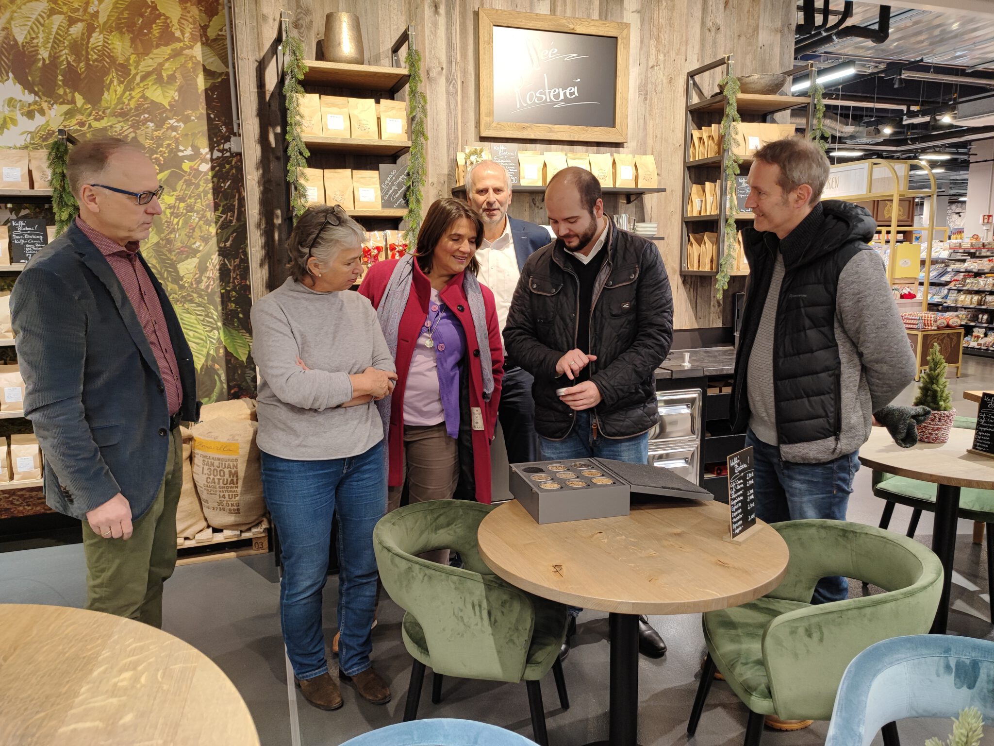 Landkreis: Besuch bei den „Frisch-Nachbarn“ Edeka Stadler + Honner – Dr ...